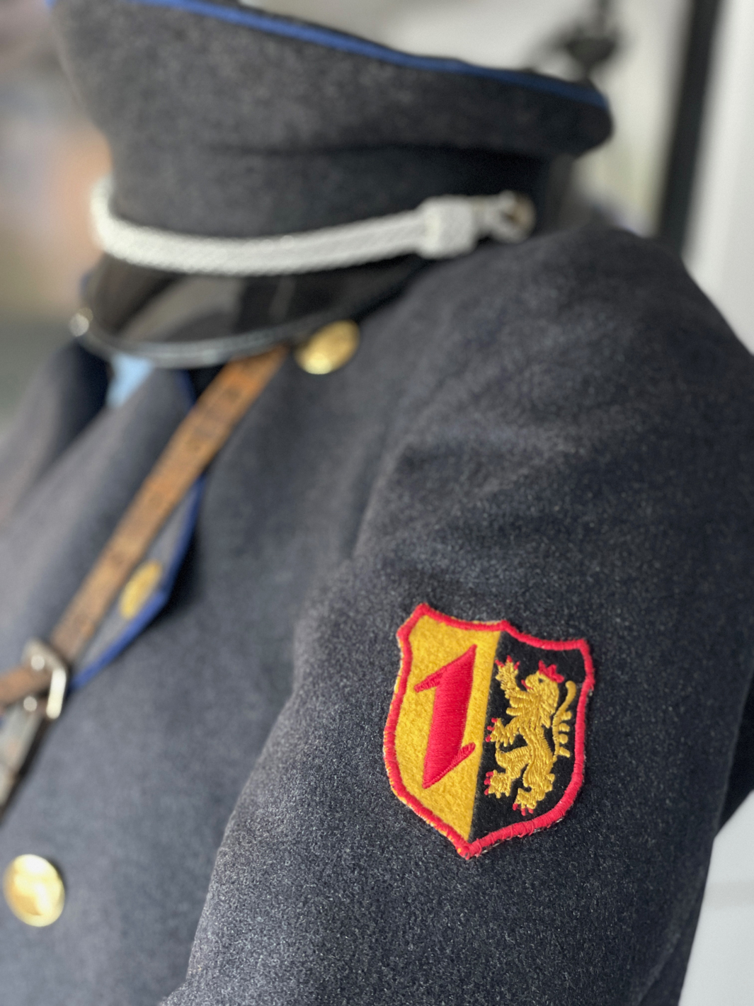 Dienstkleidung der Verkehrsbetriebe in der Region im Wandel der Zeit ...